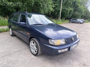 Zils Volkswagen Passat B3 1993 Rīga, ar dzinēja tilpumu 2.00 L un nobraukumu 0 tūkst. km par 700 €, foto  vietnē AUTOMOTO.COM.LV