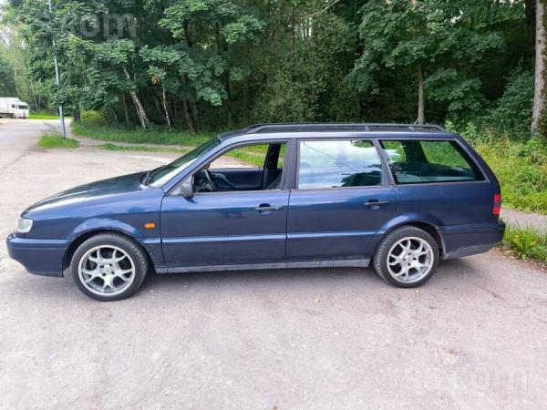 Zils Volkswagen Passat B3 1993 Rīga, ar dzinēja tilpumu 2.00 L un nobraukumu 0 tūkst. km par 700 €, foto 6 vietnē AUTOMOTO.COM.LV