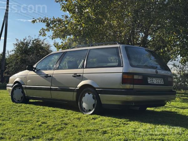 Brown Volkswagen Passat B3 1990 in Balvi, with an engine capacity of 1.80 L and mileage of 334 thousand km for 1500 €, photo 5 on AUTOMOTO.COM.LV