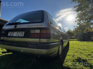 Brown Volkswagen Passat B3 1990 in Balvi, with an engine capacity of 1.80 L and mileage of 334 thousand km for 1500 €, photo 6 on AUTOMOTO.COM.LV