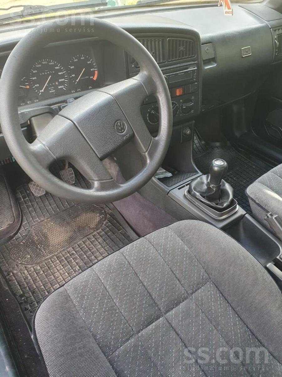 Sarkans Volkswagen Passat B3 1988 Daugavpils, ar dzinēja tilpumu 1.80 L un nobraukumu 390 tūkst. km par 600 €, foto 9 vietnē AUTOMOTO.COM.LV