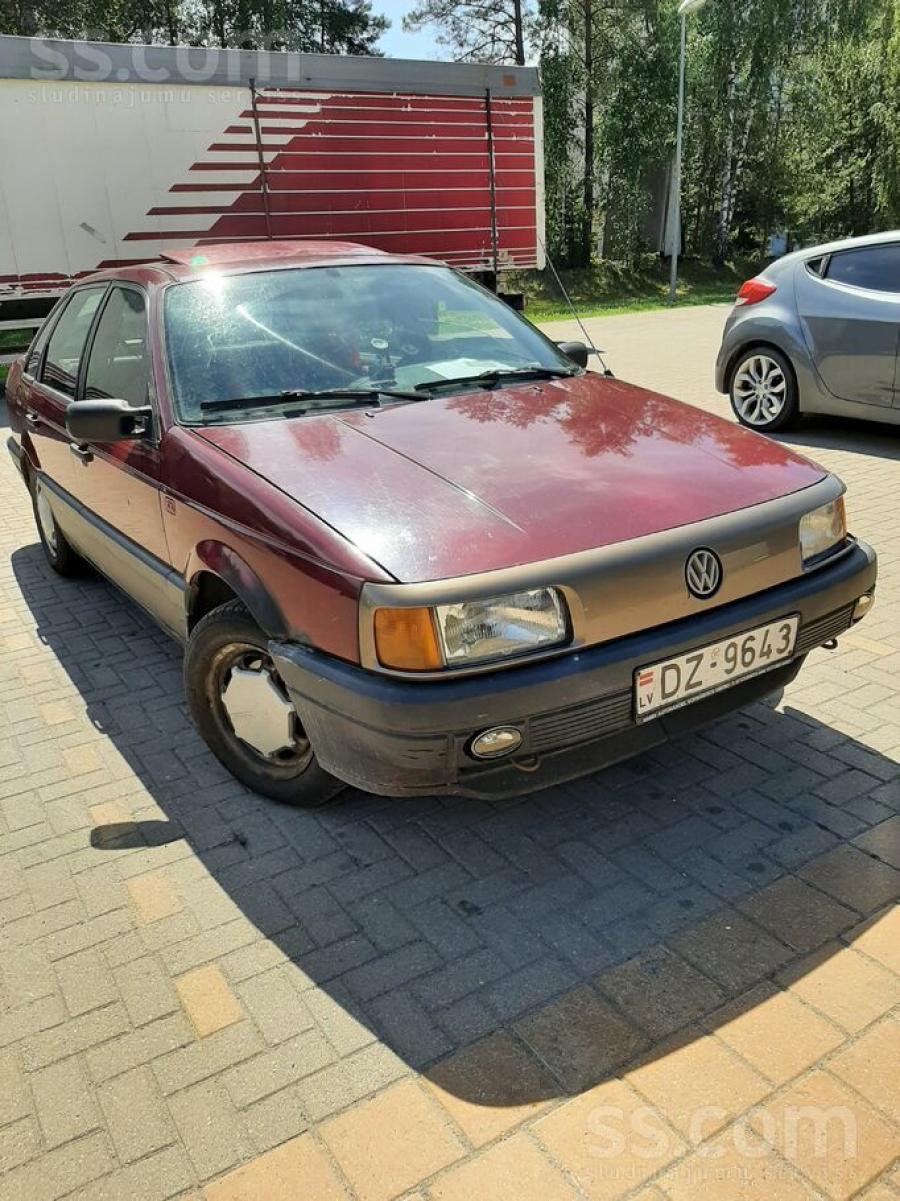 Sarkans Volkswagen passat-b3 1989 Rīga, ar dzinēja tilpumu 1.60 L un nobraukumu 355 tūkst. km par 1200 €, foto 5 vietnē AUTOMOTO.COM.LV
