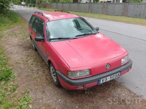 Red Volkswagen passat-b3 1991 in Riga, with an engine capacity of 1.80 L and mileage of 300 thousand km for 900 €, photo  on AUTOMOTO.COM.LV