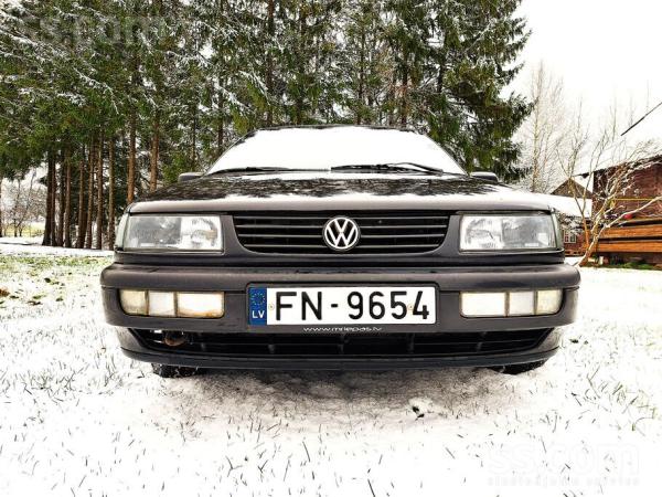 Melns Volkswagen passat-b4 1996 Aizkraukle, ar dzinēja tilpumu 1.90 L un nobraukumu 363 tūkst. km par 1300 €, foto 2 vietnē AUTOMOTO.COM.LV