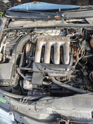 Black Volkswagen passat-b4 1994 in Kuldiga, with an engine capacity of 2.00 L and mileage of 300 thousand km for 990 €, photo 7 on AUTOMOTO.COM.LV