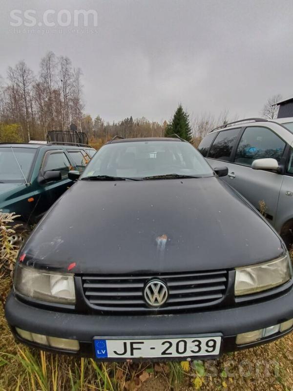 Melns Volkswagen passat-b4 1995 Cēsis, ar dzinēja tilpumu 1.90 L un nobraukumu 500 tūkst. km par 200 €, foto 1 vietnē AUTOMOTO.COM.LV