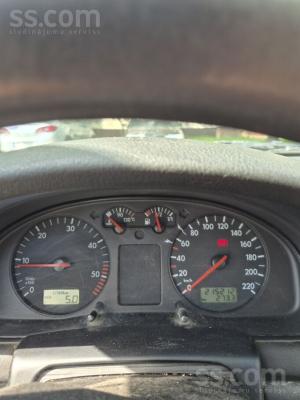Melns Volkswagen passat-b4 1999 Rīga, ar dzinēja tilpumu 1.90 L un nobraukumu 212 tūkst. km par 700 €, foto 10 vietnē AUTOMOTO.COM.LV