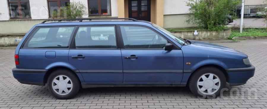 Blue Volkswagen passat-b4 1995 in Riga, with an engine capacity of 1.80 L and mileage of 275 thousand km for 990 €, photo 6 on AUTOMOTO.COM.LV