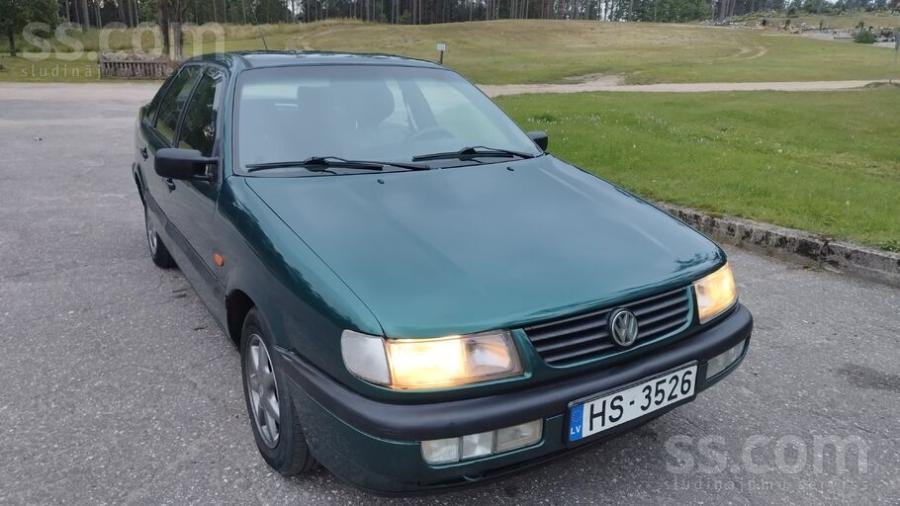 Zaļš Volkswagen passat-b4 1995 Cēsis, ar dzinēja tilpumu 1.90 L un nobraukumu 407 tūkst. km par 1500 €, foto 1 vietnē AUTOMOTO.COM.LV