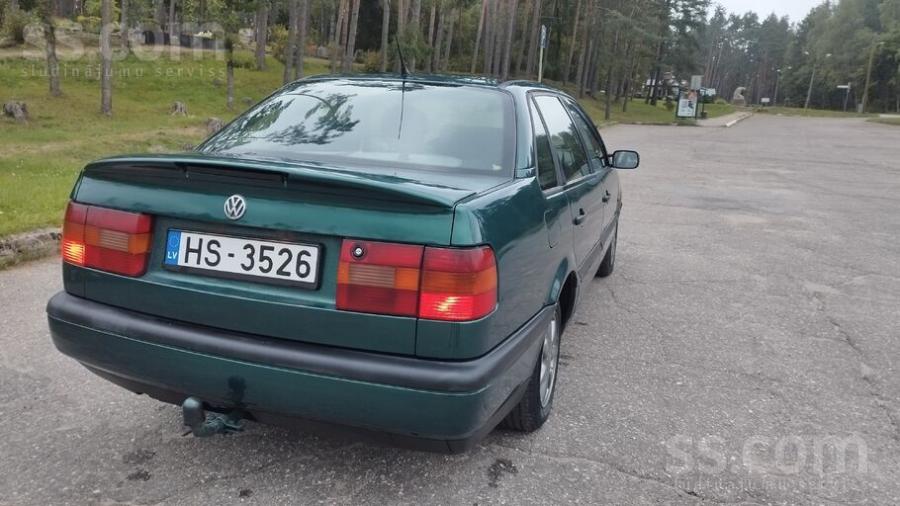Zaļš Volkswagen passat-b4 1995 Cēsis, ar dzinēja tilpumu 1.90 L un nobraukumu 407 tūkst. km par 1500 €, foto 4 vietnē AUTOMOTO.COM.LV
