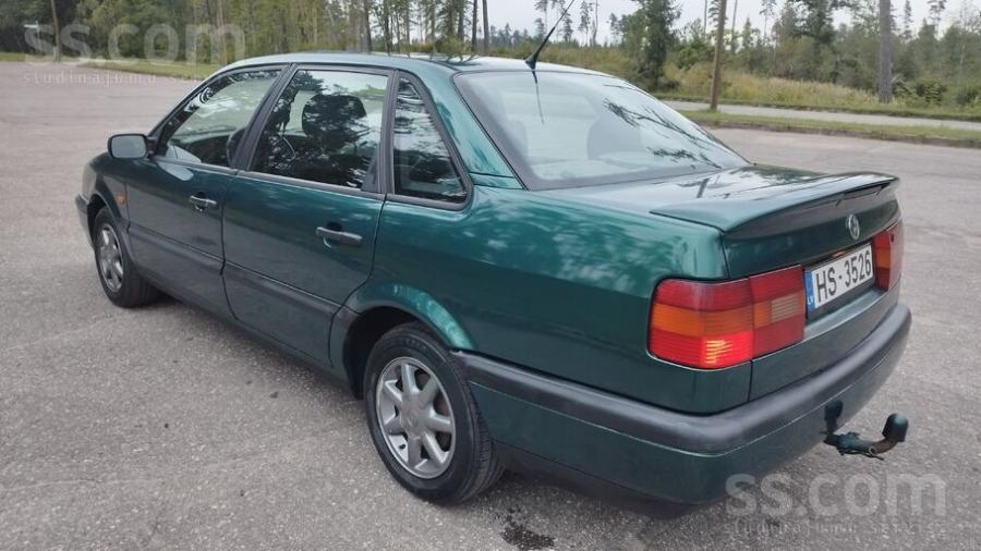 Zaļš Volkswagen passat-b4 1995 Cēsis, ar dzinēja tilpumu 1.90 L un nobraukumu 407 tūkst. km par 1500 €, foto 6 vietnē AUTOMOTO.COM.LV