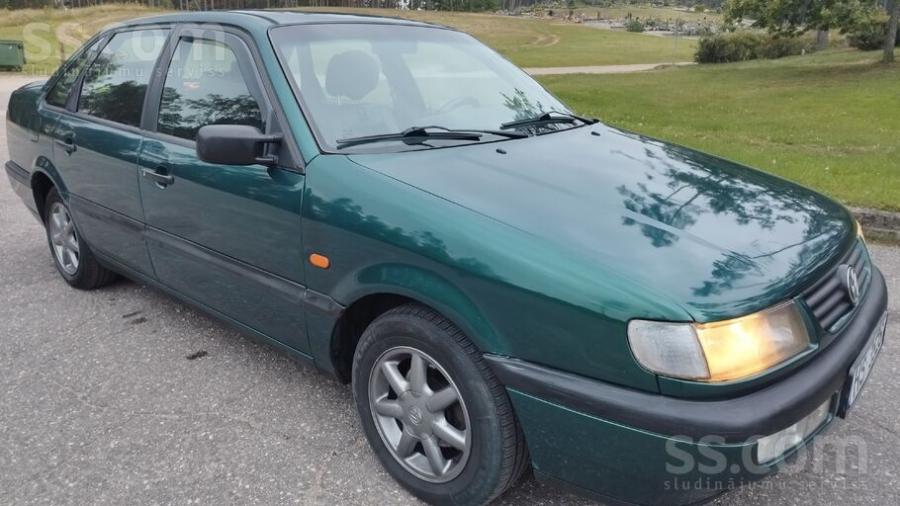 Zaļš Volkswagen passat-b4 1995 Cēsis, ar dzinēja tilpumu 1.90 L un nobraukumu 407 tūkst. km par 1500 €, foto 8 vietnē AUTOMOTO.COM.LV