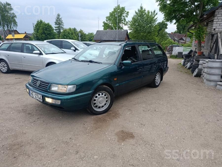 Zaļš Volkswagen passat-b4 1996 Rēzekne, ar dzinēja tilpumu 1.60 L un nobraukumu 319 tūkst. km par 1200 €, foto 1 vietnē AUTOMOTO.COM.LV