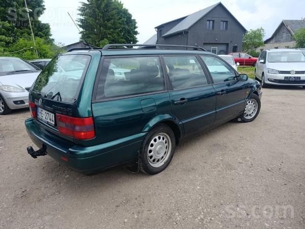 Green Volkswagen passat-b4 1996 in Rezekne, with an engine capacity of 1.60 L and mileage of 319 thousand km for 1150 €, photo 5 on AUTOMOTO.COM.LV