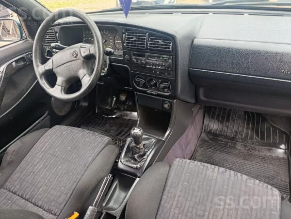Green Volkswagen passat-b4 1996 in Rezekne, with an engine capacity of 1.60 L and mileage of 319 thousand km for 1150 €, photo 10 on AUTOMOTO.COM.LV