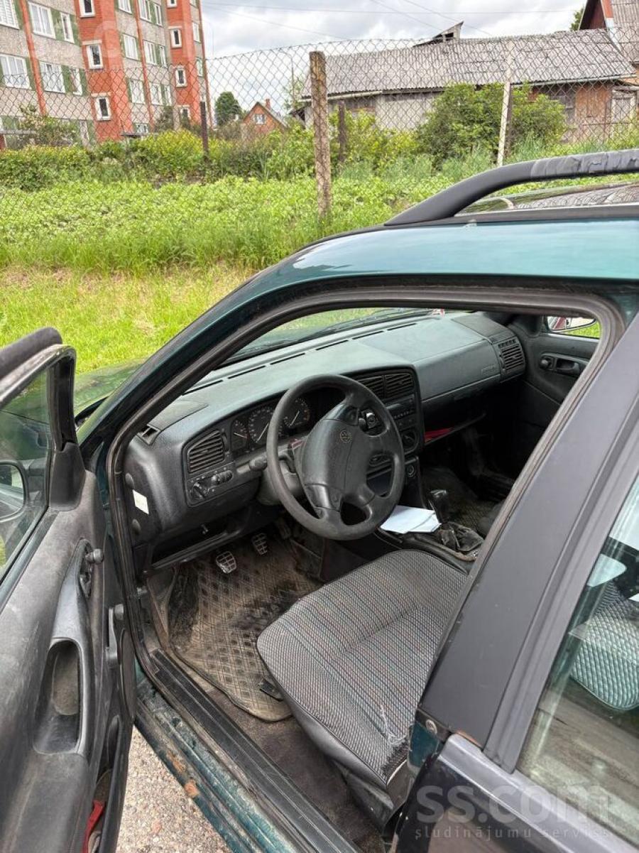Zaļš Volkswagen passat-b4 1996 Krāslava, ar dzinēja tilpumu 1.80 L un nobraukumu 474 tūkst. km par 350 €, foto 3 vietnē AUTOMOTO.COM.LV