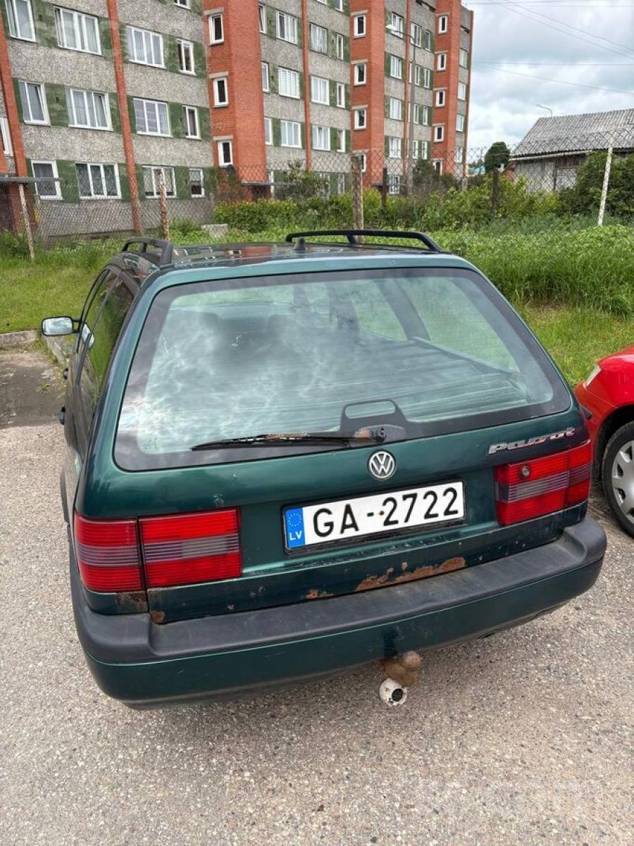 Zaļš Volkswagen passat-b4 1996 Krāslava, ar dzinēja tilpumu 1.80 L un nobraukumu 474 tūkst. km par 350 €, foto 7 vietnē AUTOMOTO.COM.LV