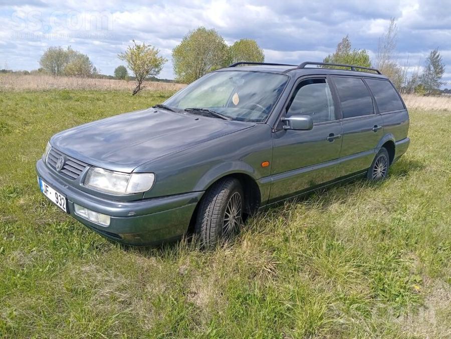 Pelēks Volkswagen passat-b4 1994 Daugavpils, ar dzinēja tilpumu 1.90 L un nobraukumu 350 tūkst. km par 1500 €, foto 4 vietnē AUTOMOTO.COM.LV