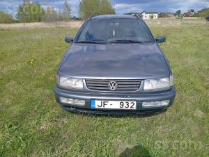 Pelēks Volkswagen passat-b4 1994 Daugavpils, ar dzinēja tilpumu 1.90 L un nobraukumu 350 tūkst. km par 1500 €, foto 5 vietnē AUTOMOTO.COM.LV