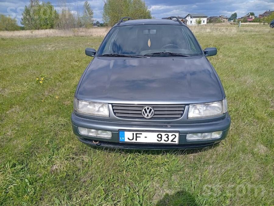 Pelēks Volkswagen passat-b4 1994 Daugavpils, ar dzinēja tilpumu 1.90 L un nobraukumu 350 tūkst. km par 1500 €, foto 5 vietnē AUTOMOTO.COM.LV
