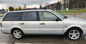 Pelēks Volkswagen passat-b4 1995 Rīga, ar dzinēja tilpumu 1.90 L un nobraukumu 389 tūkst. km par 1000 €, foto 3 vietnē AUTOMOTO.COM.LV
