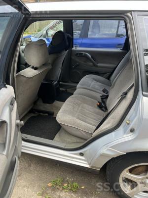 Pelēks Volkswagen passat-b4 1995 Rīga, ar dzinēja tilpumu 1.90 L un nobraukumu 389 tūkst. km par 1000 €, foto 9 vietnē AUTOMOTO.COM.LV