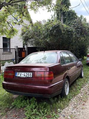 Sarkans Volkswagen passat-b4 1996 Daugavpils, ar dzinēja tilpumu 1.90 L un nobraukumu 310 tūkst. km par 990 €, foto 3 vietnē AUTOMOTO.COM.LV