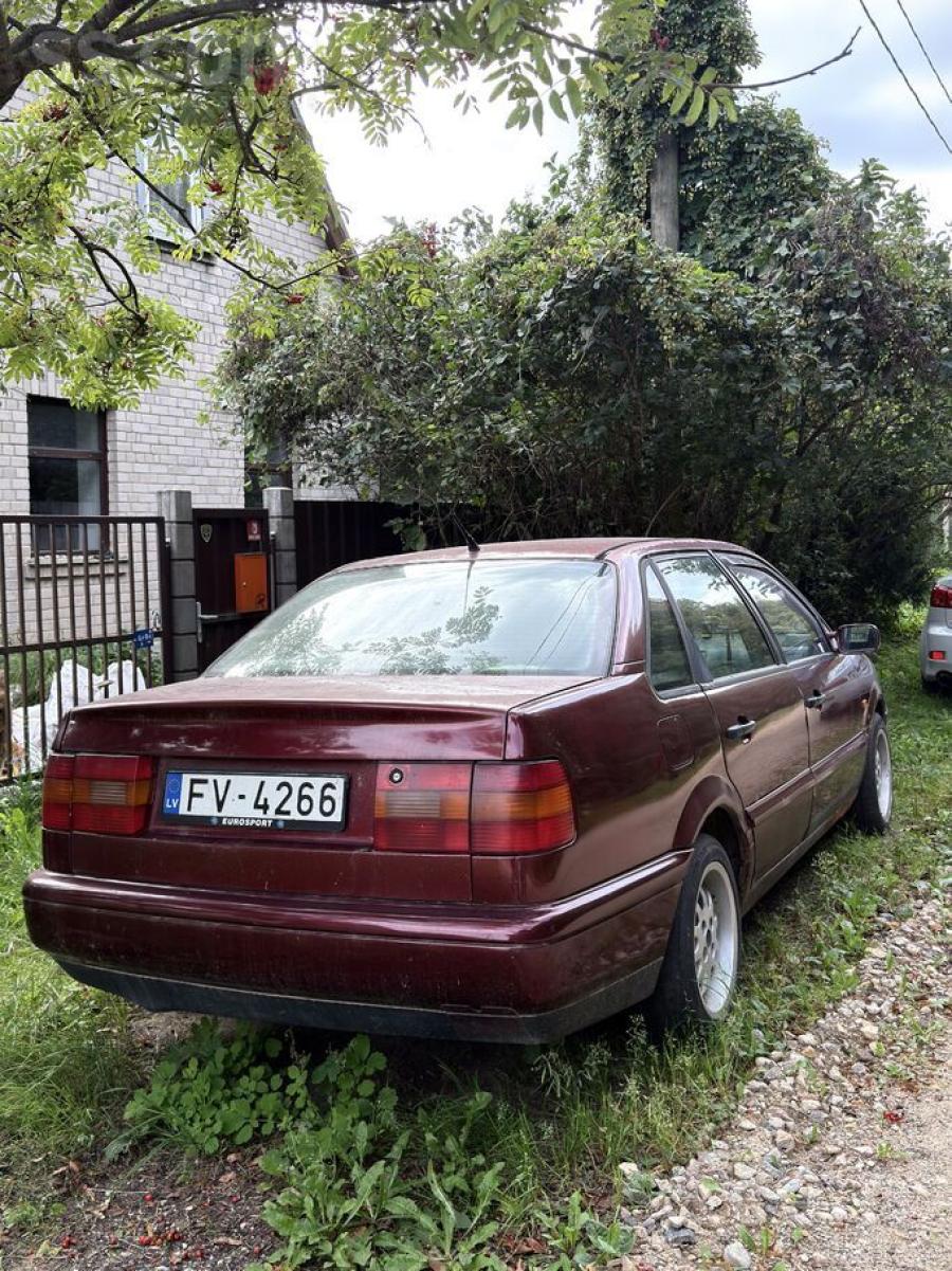 Sarkans Volkswagen passat-b4 1996 Daugavpils, ar dzinēja tilpumu 1.90 L un nobraukumu 310 tūkst. km par 990 €, foto 3 vietnē AUTOMOTO.COM.LV