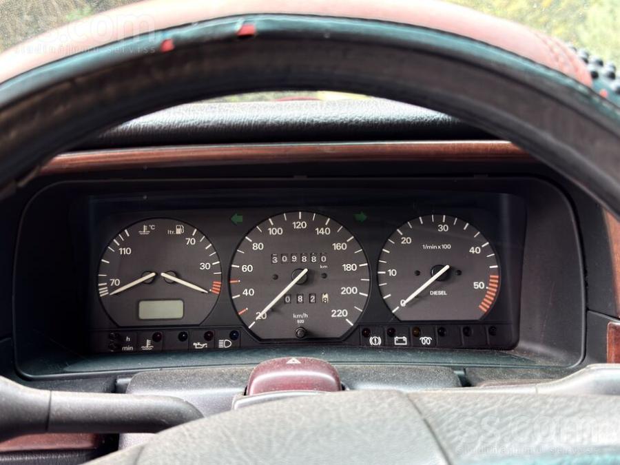 Sarkans Volkswagen passat-b4 1996 Daugavpils, ar dzinēja tilpumu 1.90 L un nobraukumu 310 tūkst. km par 990 €, foto 4 vietnē AUTOMOTO.COM.LV