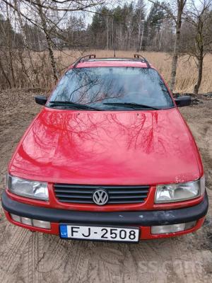 Красный Фольксваген Пассат Б4 1994 в Даугавпилс, объемом двигателя 1.80 л и пробегом 222 тыс. км за 650 €, фото 3 на AUTOMOTO.COM.LV