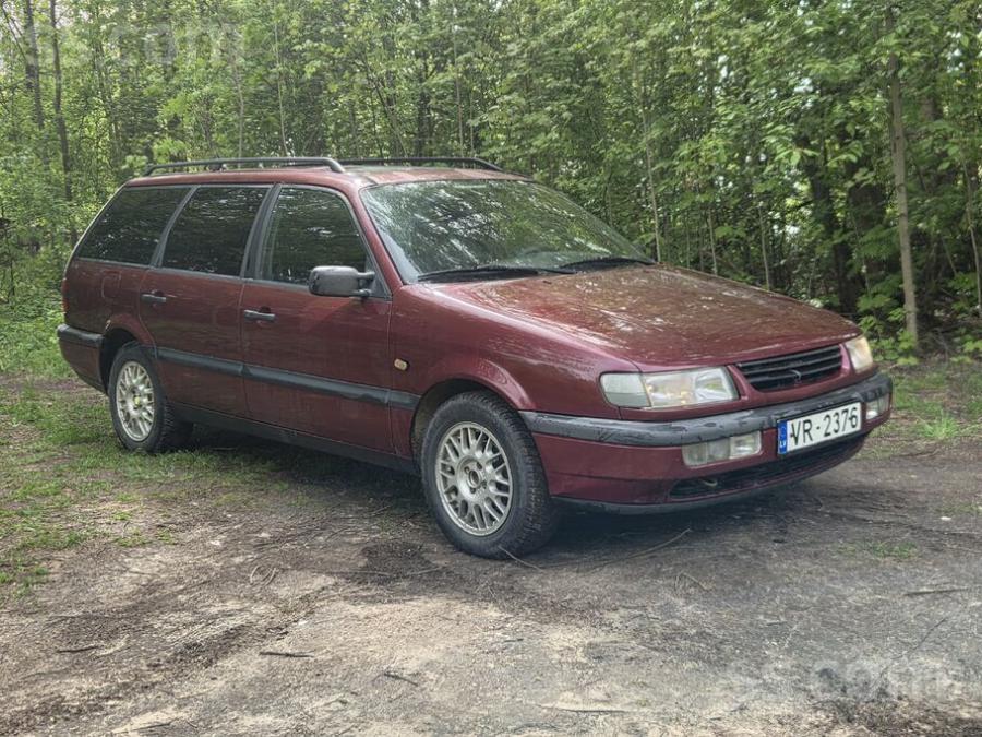 Sarkans Volkswagen passat-b4 1995 Rēzekne, ar dzinēja tilpumu 1.90 L un nobraukumu 0 tūkst. km par 990 €, foto 4 vietnē AUTOMOTO.COM.LV