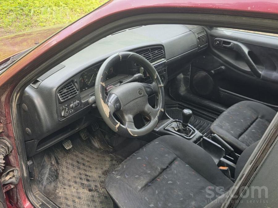 Sarkans Volkswagen passat-b4 1995 Rēzekne, ar dzinēja tilpumu 1.90 L un nobraukumu 0 tūkst. km par 990 €, foto 6 vietnē AUTOMOTO.COM.LV