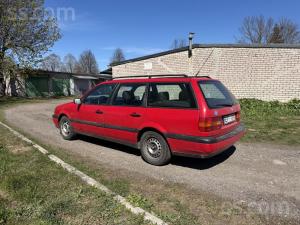 Sarkans Volkswagen passat-b4 1995 Rīga, ar dzinēja tilpumu 1.90 L un nobraukumu 318 tūkst. km par 1800 €, foto 6 vietnē AUTOMOTO.COM.LV