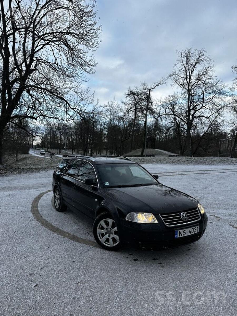 Black Volkswagen Passat B5 2003 in Cesis, with an engine capacity of 1.90 L and mileage of 321 thousand km for 1700 €, photo 3 on AUTOMOTO.COM.LV