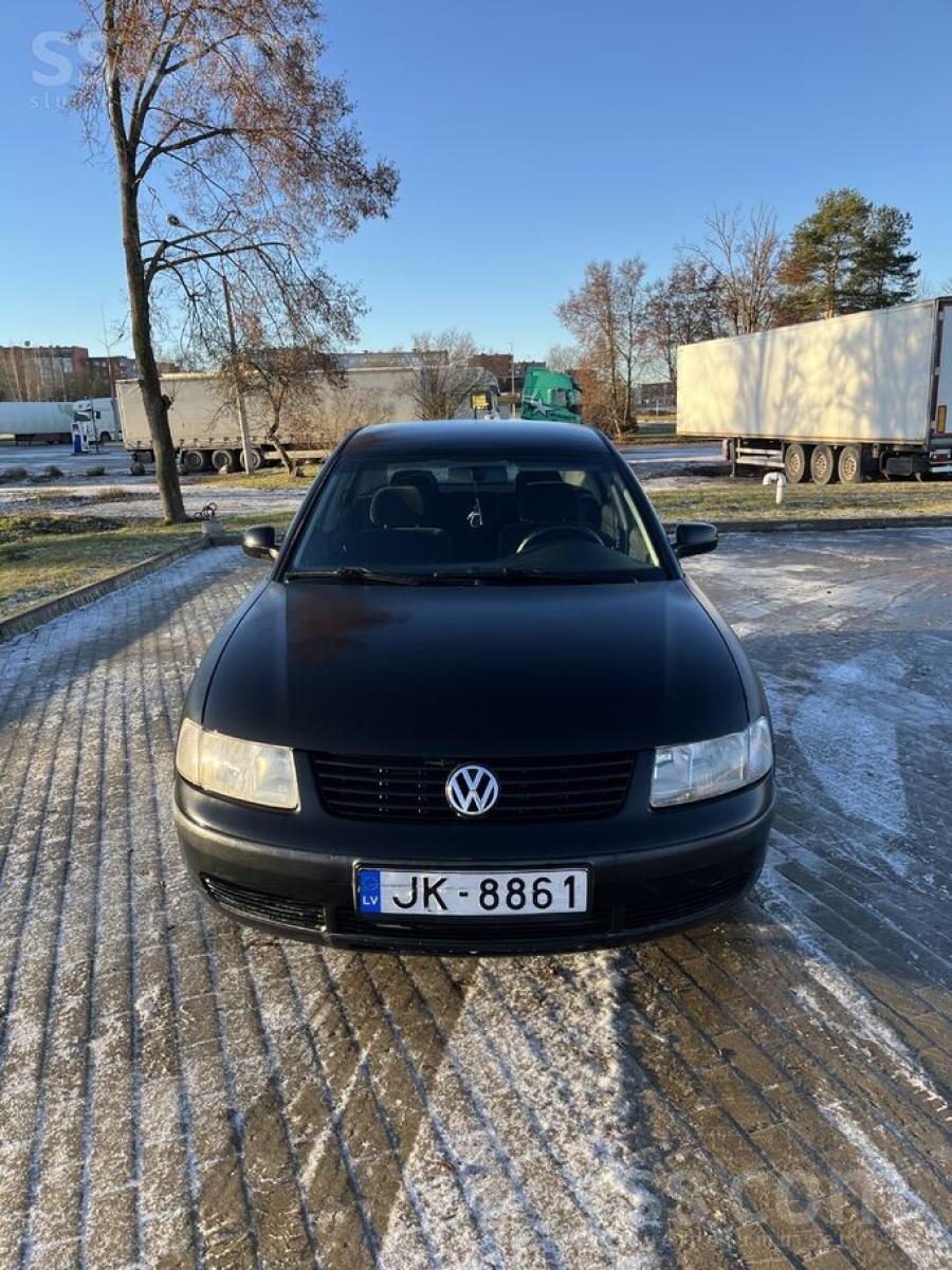 Black Volkswagen Passat B5 1997 in Rezekne, with an engine capacity of 1.90 L and mileage of 424 thousand km for 1000 €, photo 5 on AUTOMOTO.COM.LV