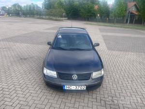 Black Volkswagen Passat B5 1997 in Ventspils, with an engine capacity of 1.90 L and mileage of 346 thousand km for 1000 €, photo  on AUTOMOTO.COM.LV