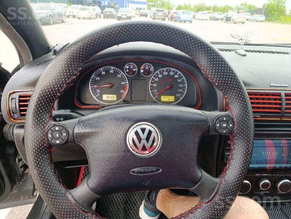 Black Volkswagen Passat B5 1997 in Daugavpils, with an engine capacity of 1.60 L and mileage of 396 thousand km for 1000 €, photo 9 on AUTOMOTO.COM.LV