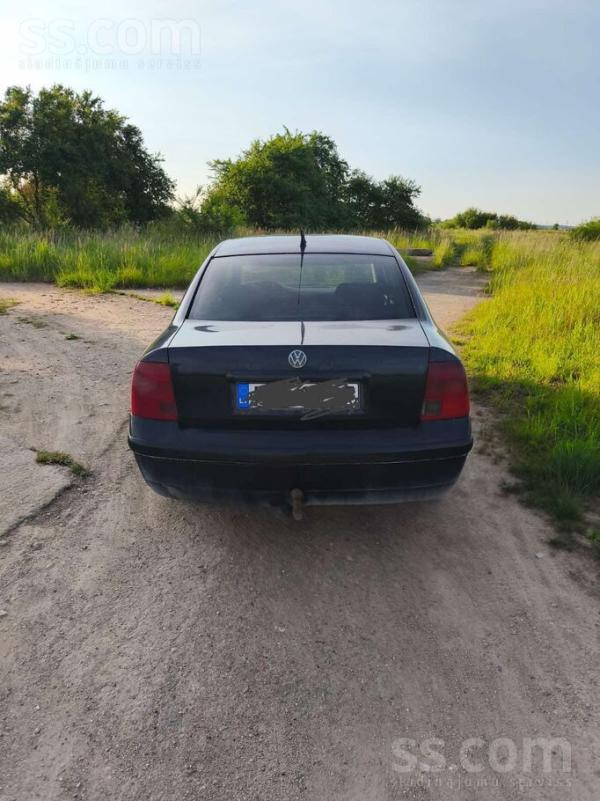 Melns Volkswagen Passat B5 1999 Jelgava, ar dzinēja tilpumu 1.90 L un nobraukumu 0 tūkst. km par 1100 €, foto 2 vietnē AUTOMOTO.COM.LV