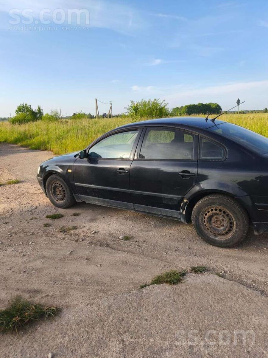Melns Volkswagen Passat B5 1999 Jelgava, ar dzinēja tilpumu 1.90 L un nobraukumu 0 tūkst. km par 1100 €, foto 3 vietnē AUTOMOTO.COM.LV