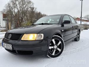 Melns Volkswagen Passat B5 2000 Valmiera, ar dzinēja tilpumu 1.90 L un nobraukumu 305 tūkst. km par 1050 €, foto 2 vietnē AUTOMOTO.COM.LV