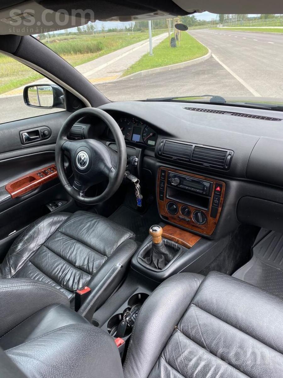 Melns Volkswagen Passat B5 2000 Liepāja, ar dzinēja tilpumu 2.80 L un nobraukumu 362 tūkst. km par 2200 €, foto 7 vietnē AUTOMOTO.COM.LV