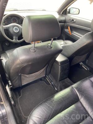 Melns Volkswagen Passat B5 2000 Liepāja, ar dzinēja tilpumu 2.80 L un nobraukumu 362 tūkst. km par 2200 €, foto 9 vietnē AUTOMOTO.COM.LV