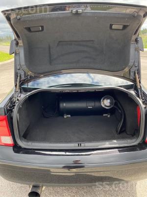 Melns Volkswagen Passat B5 2000 Liepāja, ar dzinēja tilpumu 2.80 L un nobraukumu 362 tūkst. km par 2200 €, foto 10 vietnē AUTOMOTO.COM.LV