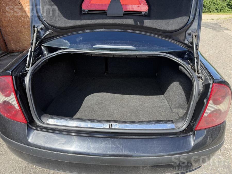 Черный Фольксваген Пассат Б5 2001 в Лиепая, объемом двигателя 1.90 л и пробегом 351 тыс. км за 890 €, фото 10 на AUTOMOTO.COM.LV