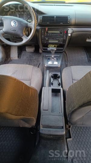 Melns Volkswagen Passat B5 2002 Cēsis, ar dzinēja tilpumu 1.90 L un nobraukumu 354 tūkst. km par 1200 €, foto 14 vietnē AUTOMOTO.COM.LV