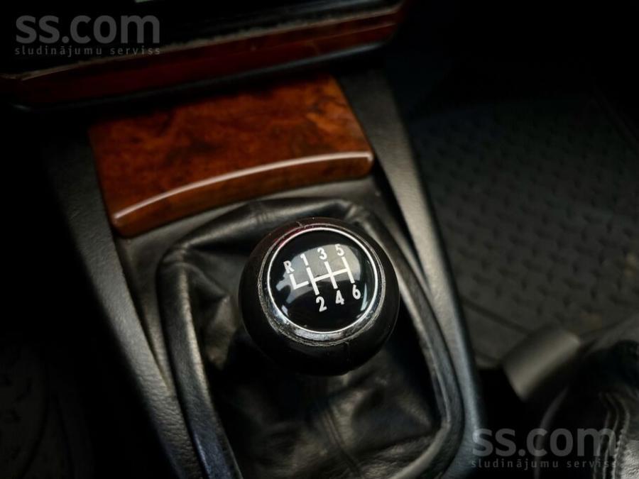 Melns Volkswagen Passat B5 2002 Daugavpils, ar dzinēja tilpumu 1.90 L un nobraukumu 350 tūkst. km par 1650 €, foto 24 vietnē AUTOMOTO.COM.LV
