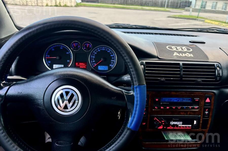 Melns Volkswagen Passat B5 2002 Daugavpils, ar dzinēja tilpumu 1.90 L un nobraukumu 350 tūkst. km par 1650 €, foto 26 vietnē AUTOMOTO.COM.LV