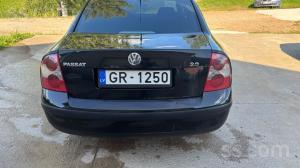 Black Volkswagen Passat B5 2002 in Cesis, with an engine capacity of 2.00 L and mileage of 217 thousand km for 1200 €, photo 8 on AUTOMOTO.COM.LV