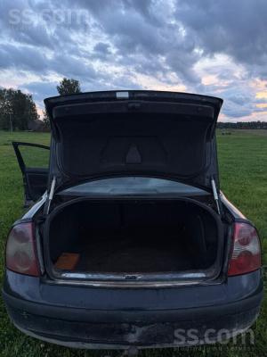 Melns Volkswagen Passat B5 2003 Balvi, ar dzinēja tilpumu 1.90 L un nobraukumu 388 tūkst. km par 1100 €, foto 9 vietnē AUTOMOTO.COM.LV