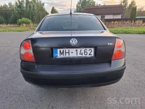 Black Volkswagen Passat B5 2003 in Daugavpils, with an engine capacity of 1.90 L and mileage of 291 thousand km for 750 €, photo 4 on AUTOMOTO.COM.LV